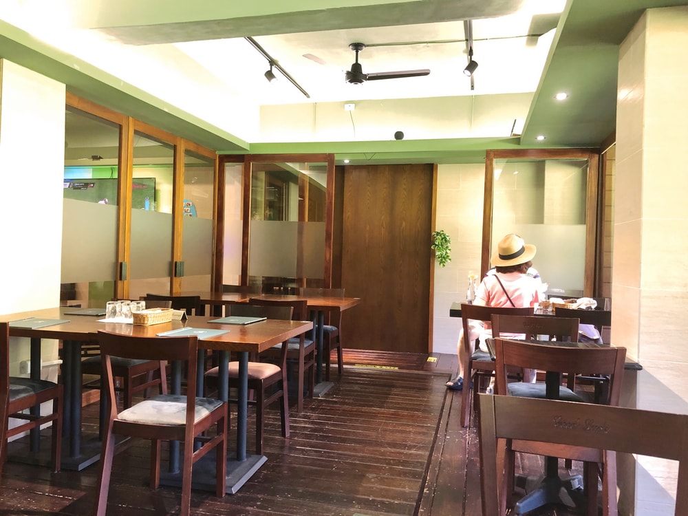 台北｜EASE CAFE東湖概念店：高爾夫球練習場上的秘境咖啡廳～東湖人社團不藏私大公開！-輕旅行